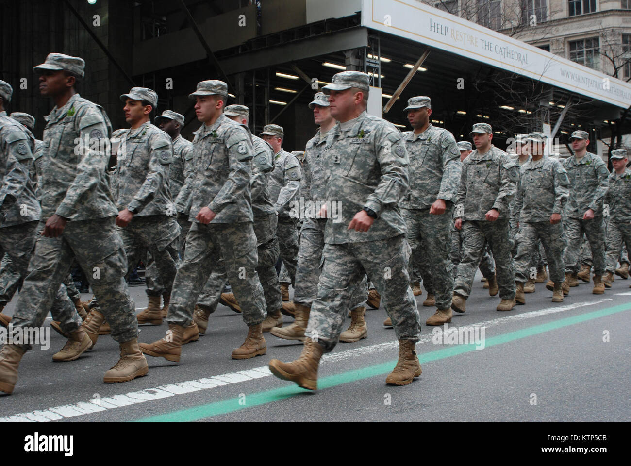 NEW YORK-- Soldiers of the New York Army National Guard's 1st Battalion ...