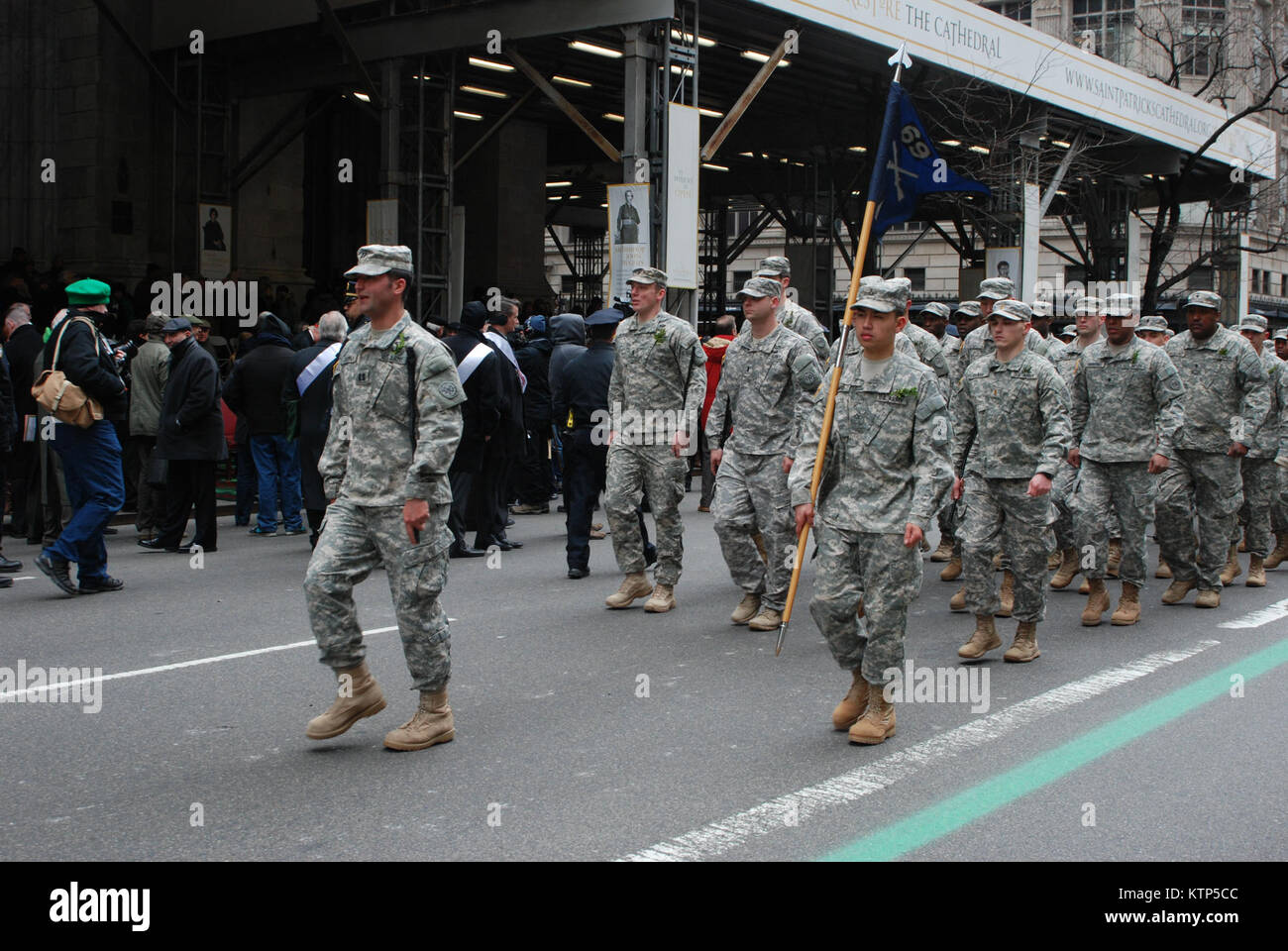 NEW YORK-- Soldiers of the New York Army National Guard's 1st Battalion ...