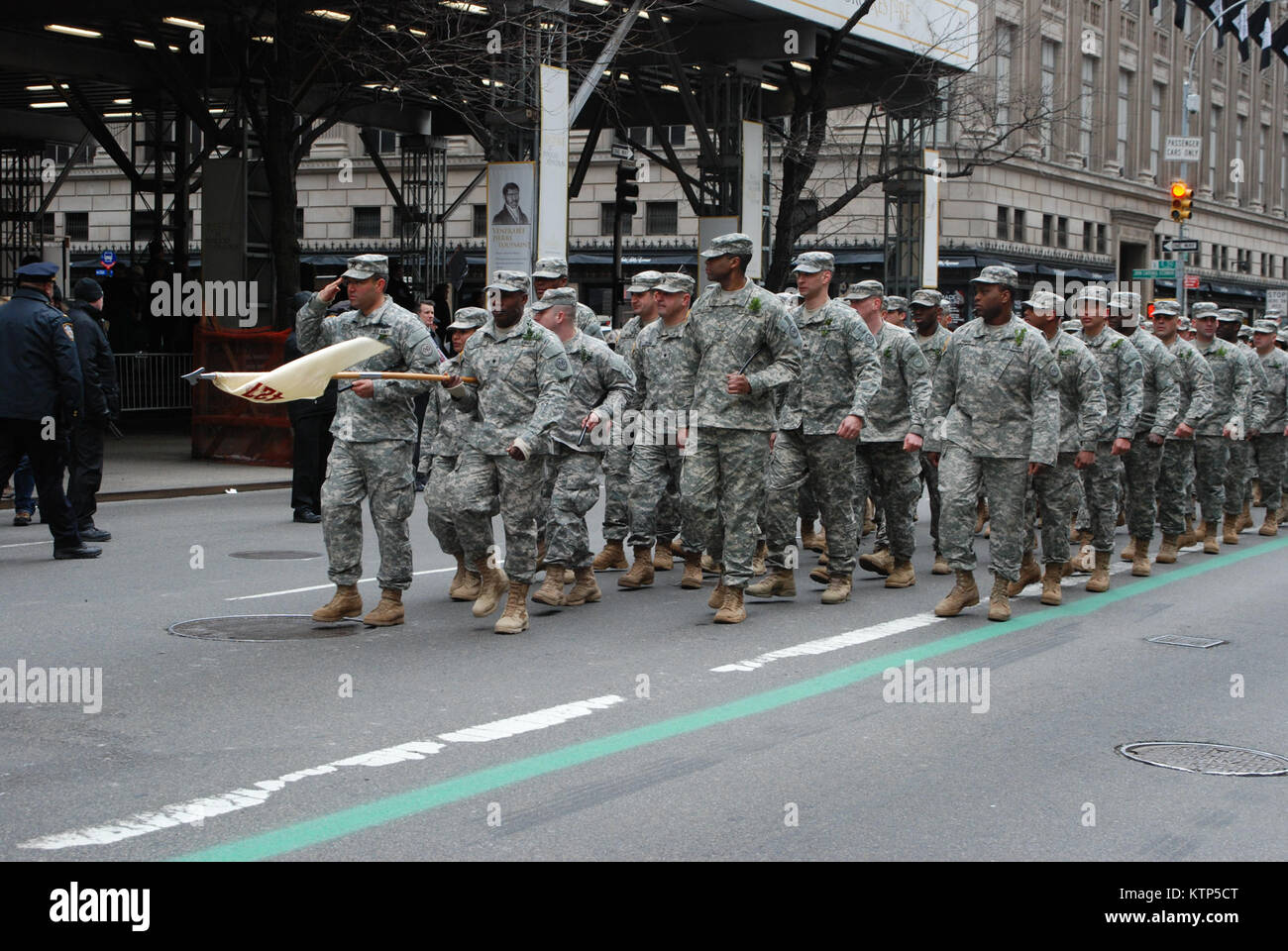 NEW YORK-- Soldiers of the New York Army National Guard's 1st Battalion ...