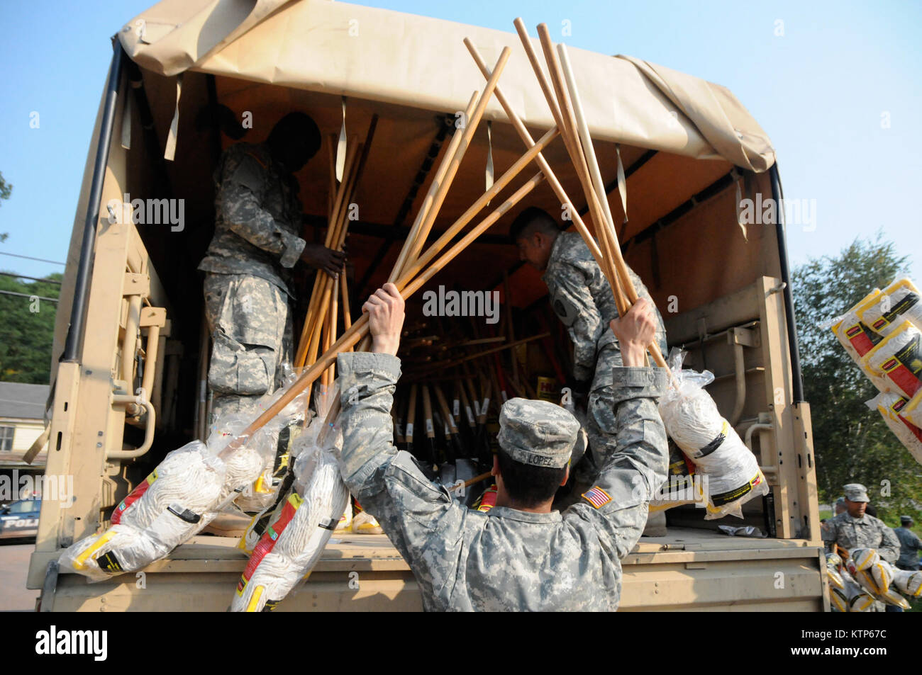 101st Expeditionary Signal Battalion High Resolution Stock Photography ...
