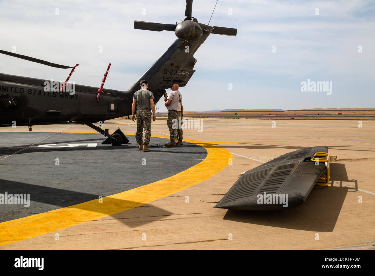 Blackhawk helicopters saudi hi-res stock photography and images - Alamy