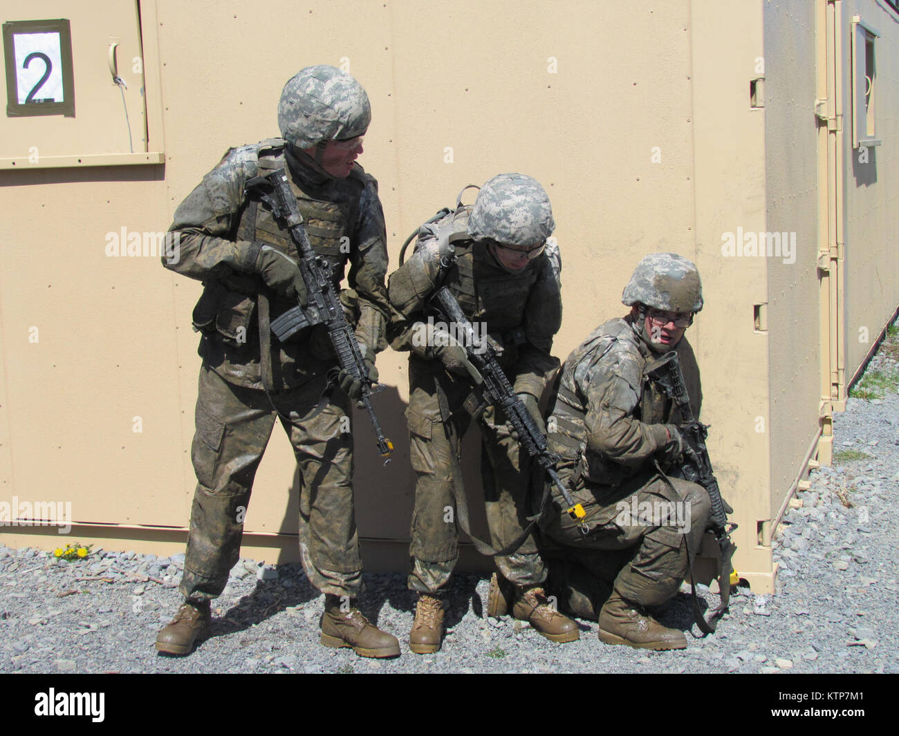 138th military police detachment hi-res stock photography and images ...