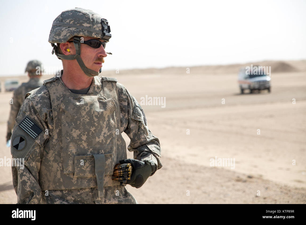 Soldiers from 3rd Battalion, 238th General Support Aviation Battalion ...