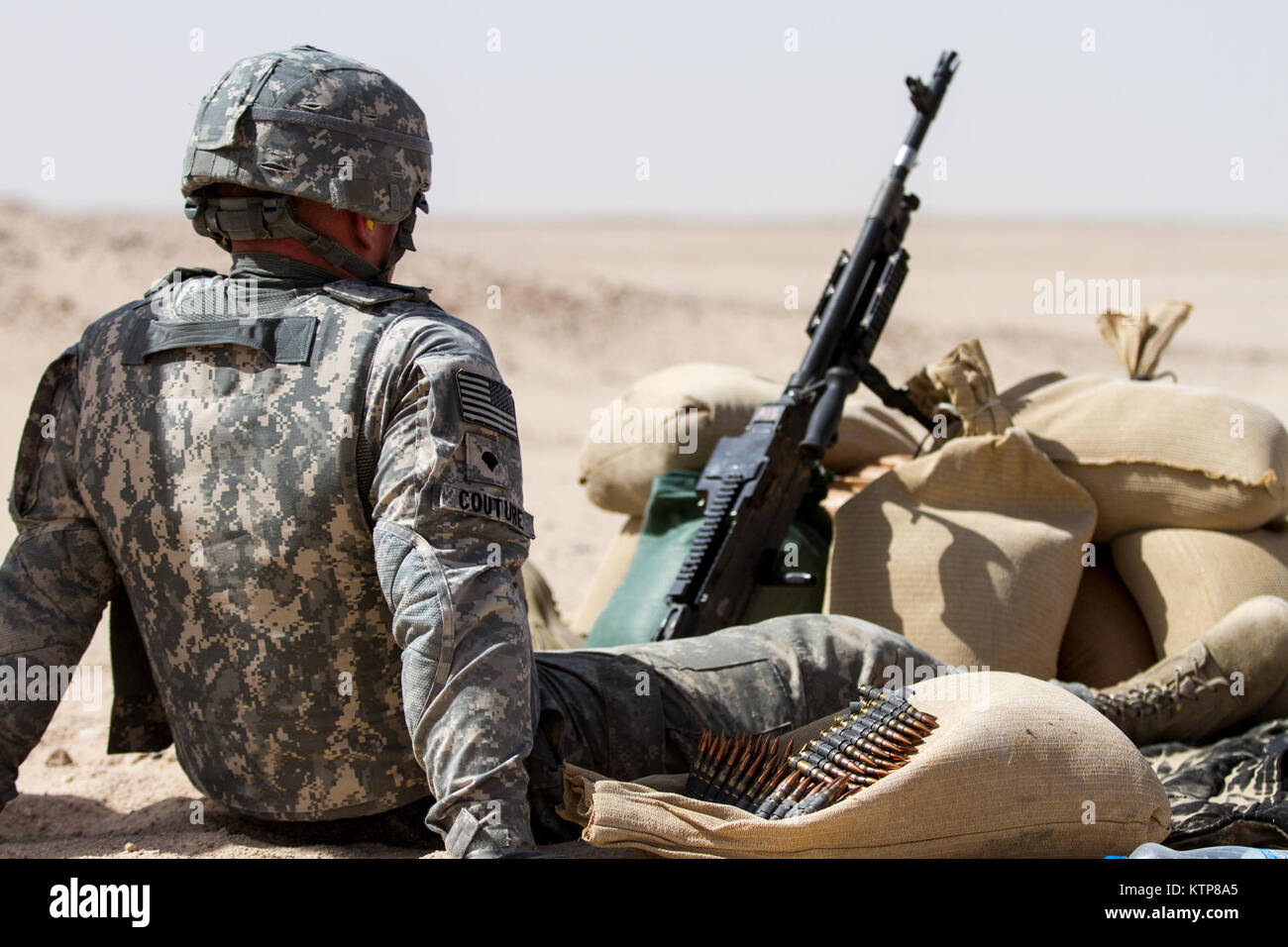 Soldiers from 3rd Battalion, 238th General Support Aviation Battalion ...