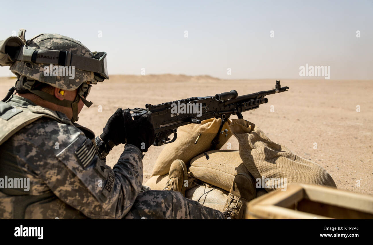 Sgt. Shawn Bradley, a UH-60 Black Hawk crew chief with 3rd Battalion ...