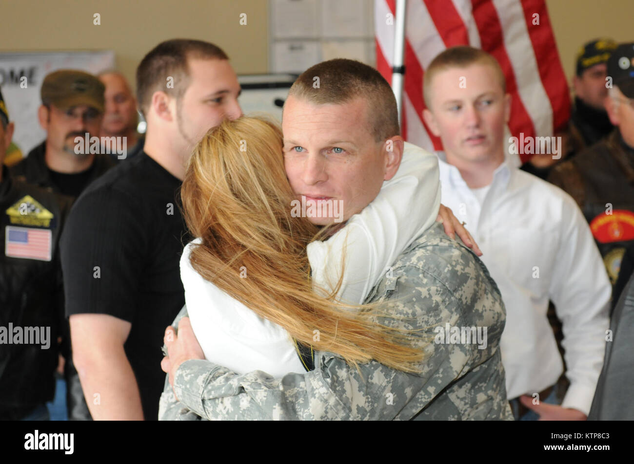 Lt. Col. Robert Mitchell, commander, 501st Ordnance Battalion (EOD ...