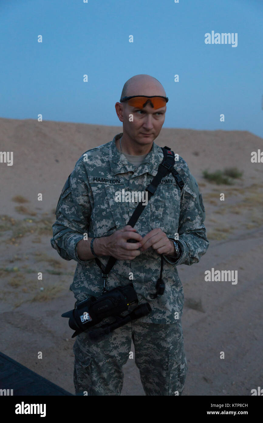 Soldiers from the 642nd Aviation Support Battalion train with aviators ...