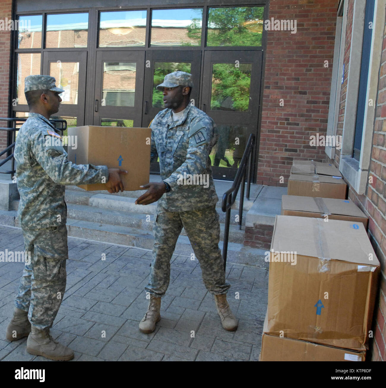 HORSEHEADS, N.Y. -- New York Army National Guard Soldiers Pfc. Jarrell ...