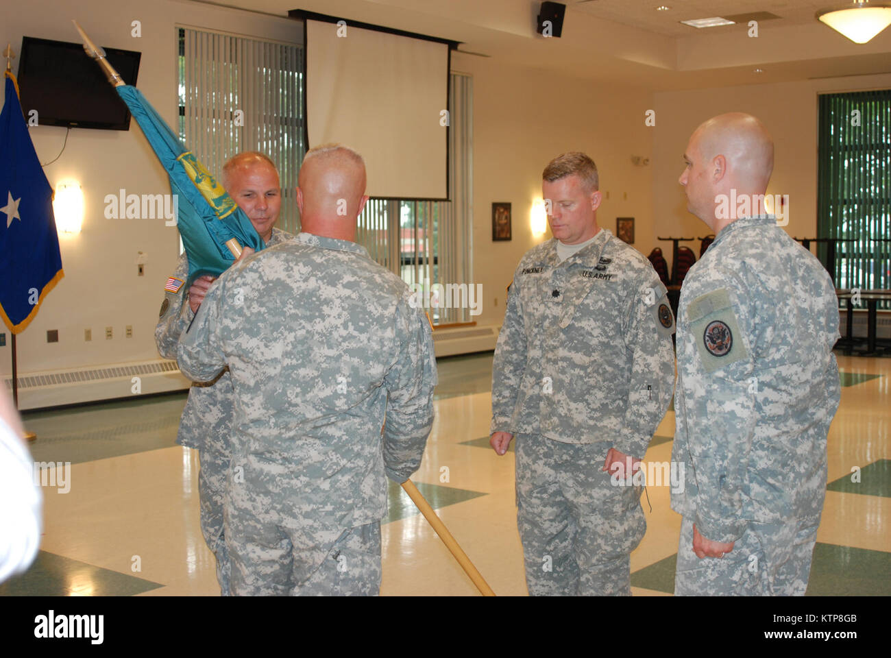 STRATTON AIR NATIONAL GUARD BASE, Scotia- LTC Tom Benton ( back towards ...