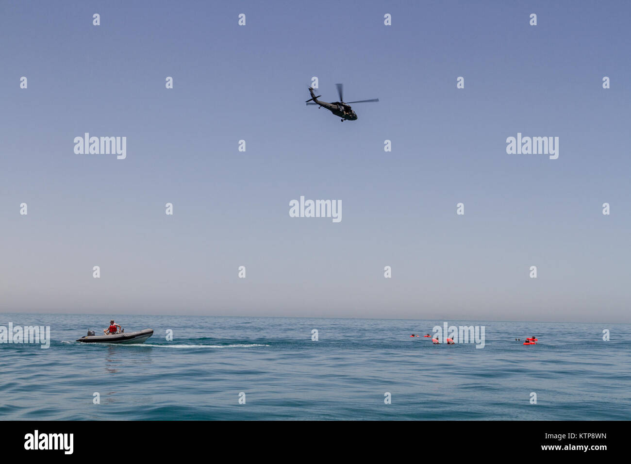 Soldiers of the 42nd Combat Aviation Brigade (CAB) work with Army ...