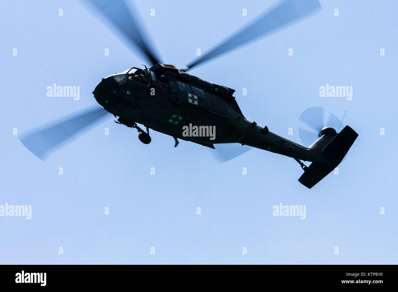 Soldiers of the 42nd Combat Aviation Brigade (CAB) work with Army ...