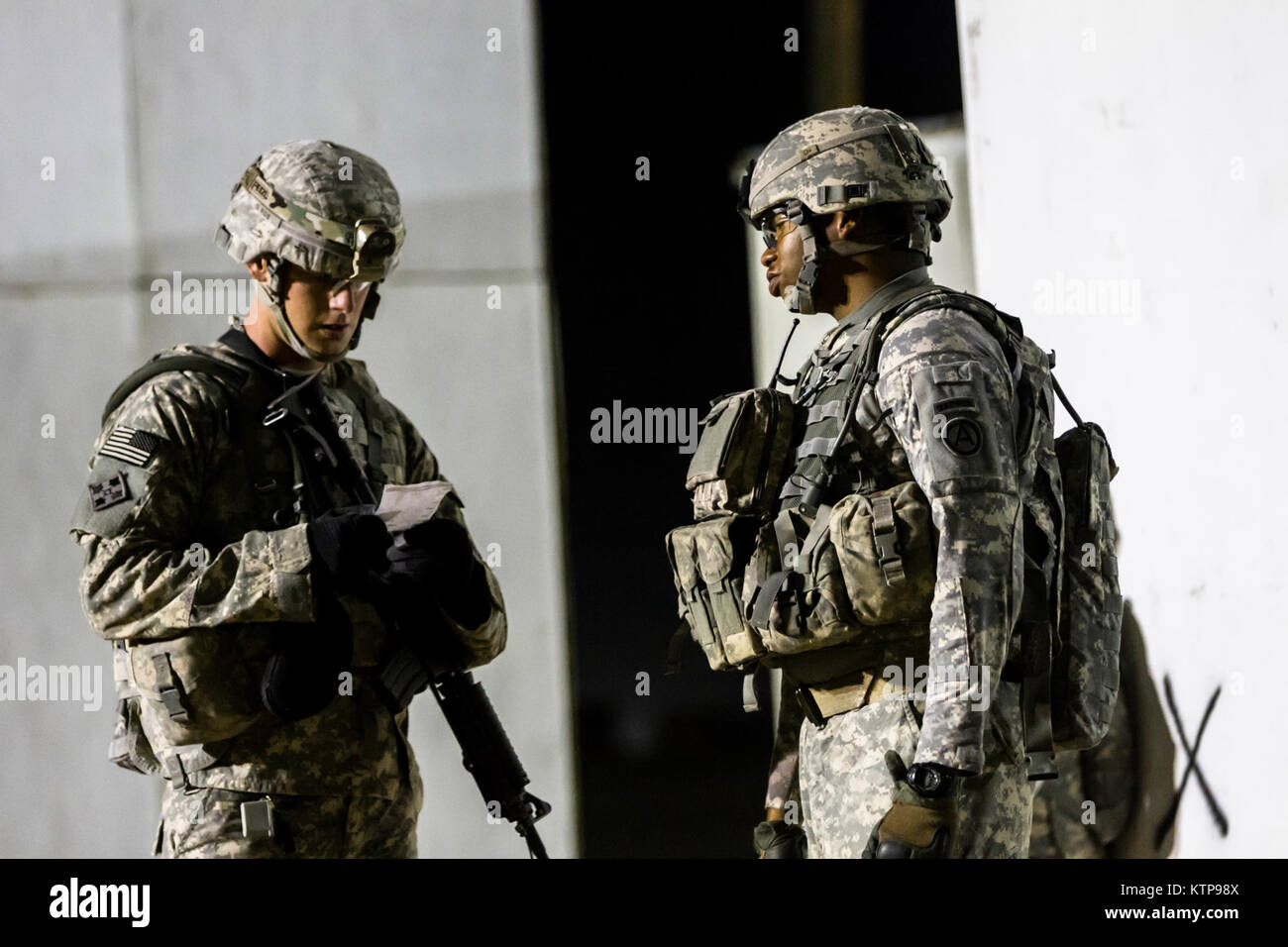 Soldiers from U.S. Army Central Command Warrior Leadership Course ...