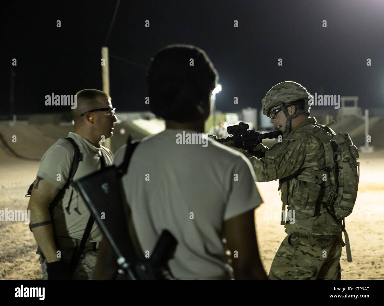 Soldiers from U.S. Army Central Command Warrior Leadership Course ...
