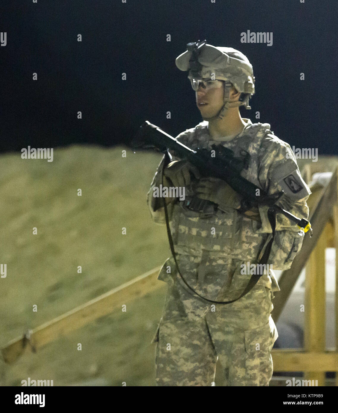 Soldiers from U.S. Army Central Command Warrior Leadership Course ...