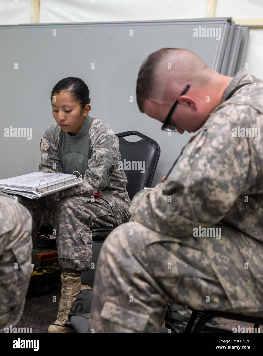 Soldiers from U.S. Army Central Command Warrior Leadership Course ...