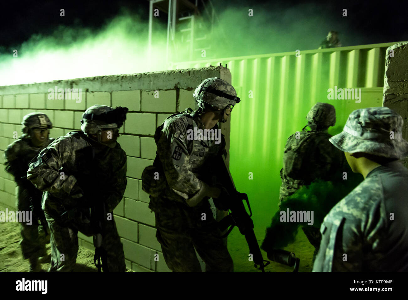 Soldiers from U.S. Army Central Command Warrior Leadership Course ...