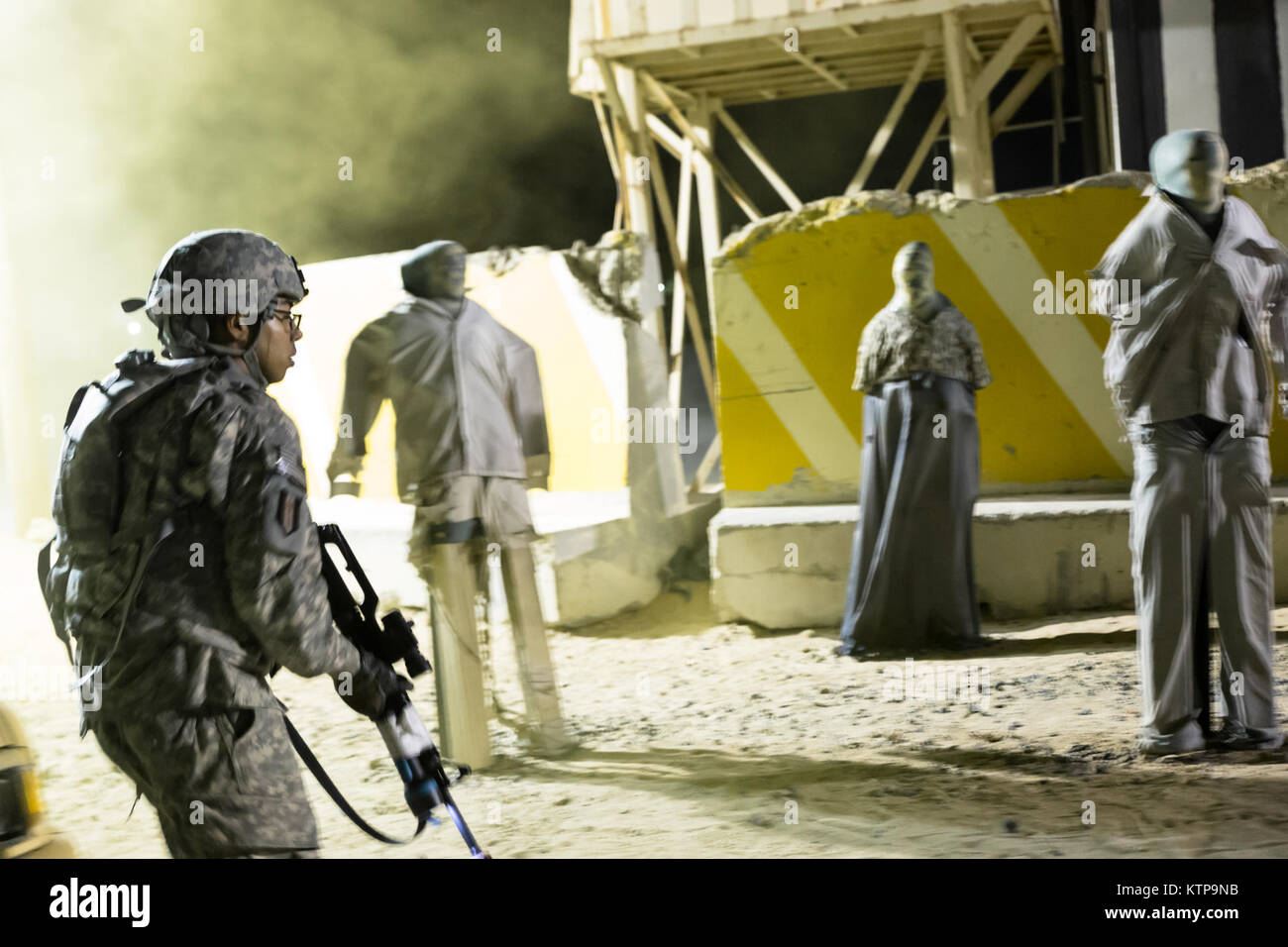 Soldiers from U.S. Army Central Command Warrior Leadership Course ...