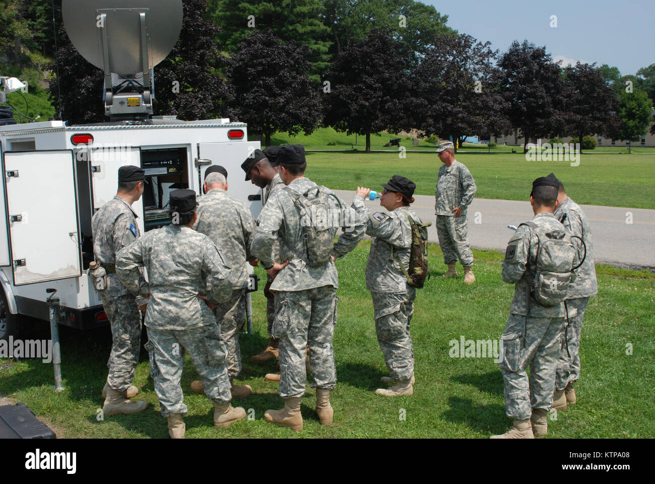 CAMP SMITH TRAINING SITE-- Members of the New York Guard, the state's ...
