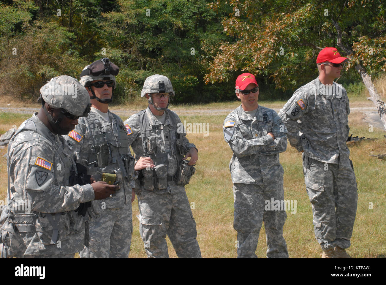 U.S. Army National Guard personnel daily duties and life. Working ...