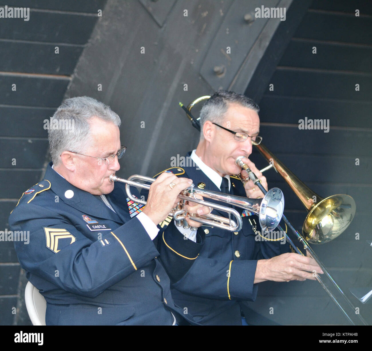 EAST MEADOW, N.Y. - The New York Army National Guard's 42nd Infantry ...