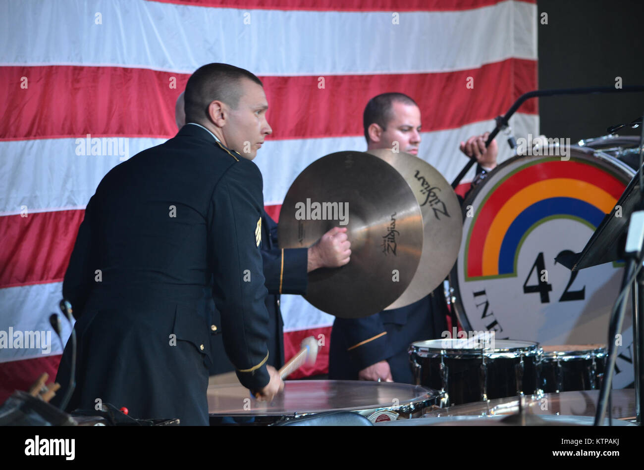 EAST MEADOW, N.Y. - The New York Army National Guard's 42nd Infantry ...