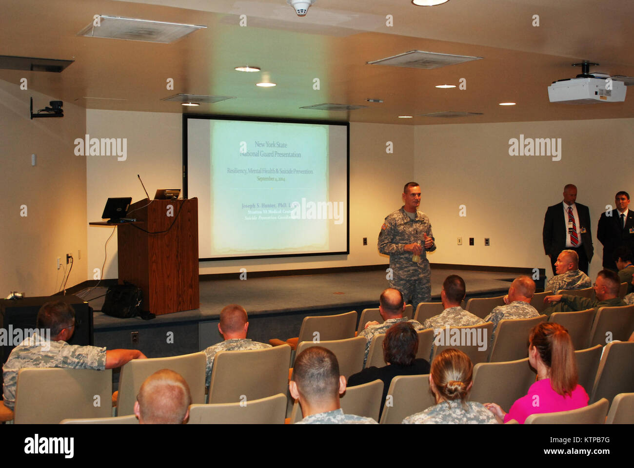 Medical staff coordinator hi-res stock photography and images - Alamy