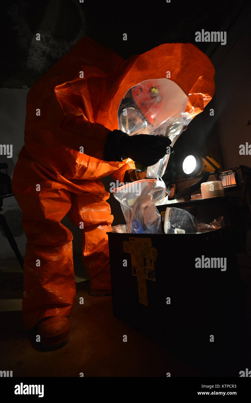 Marine security emergency response team hi-res stock photography and ...