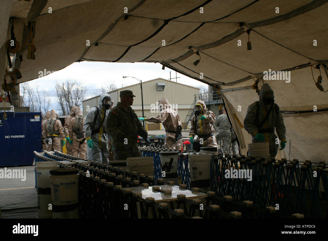 Members of the New York Army National Guard’s Chemical, Biological ...