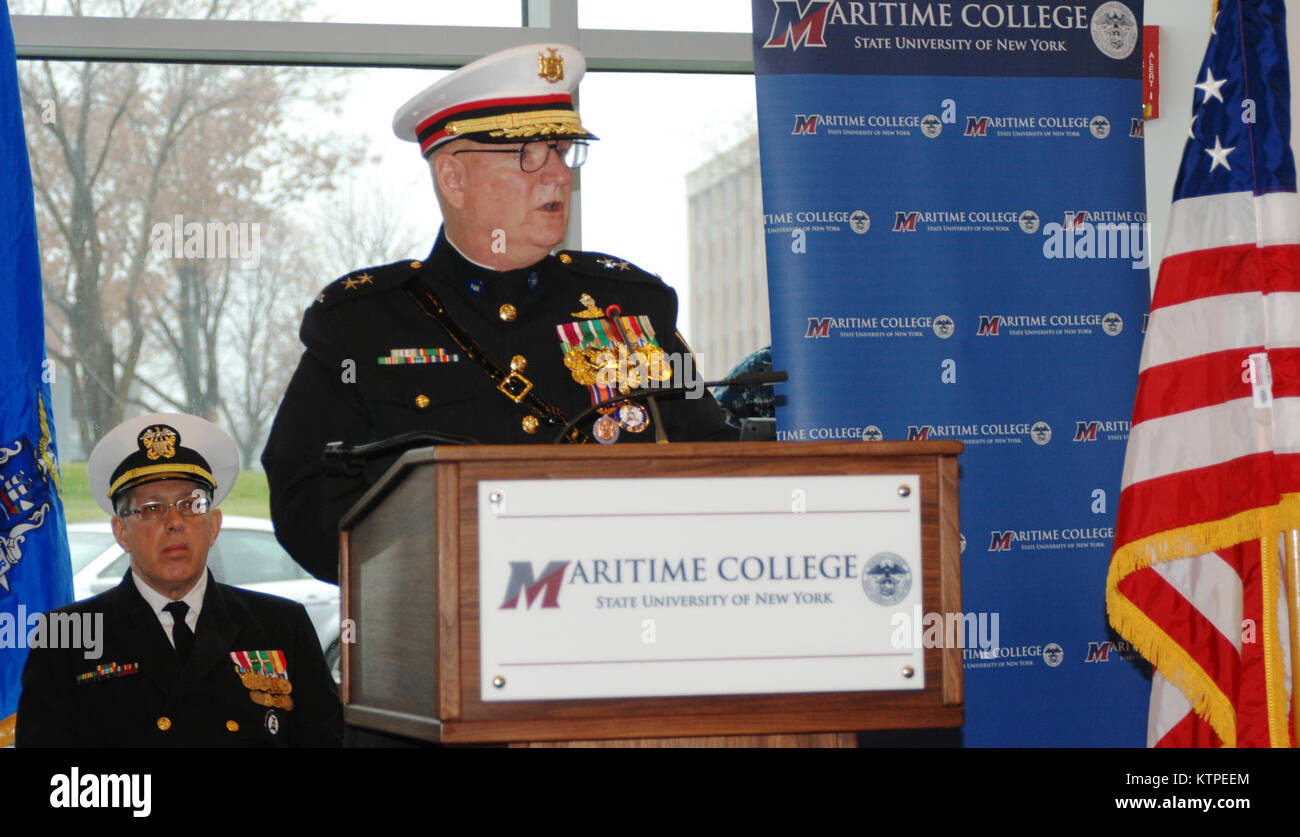 Major general robert wolf hi-res stock photography and images - Alamy