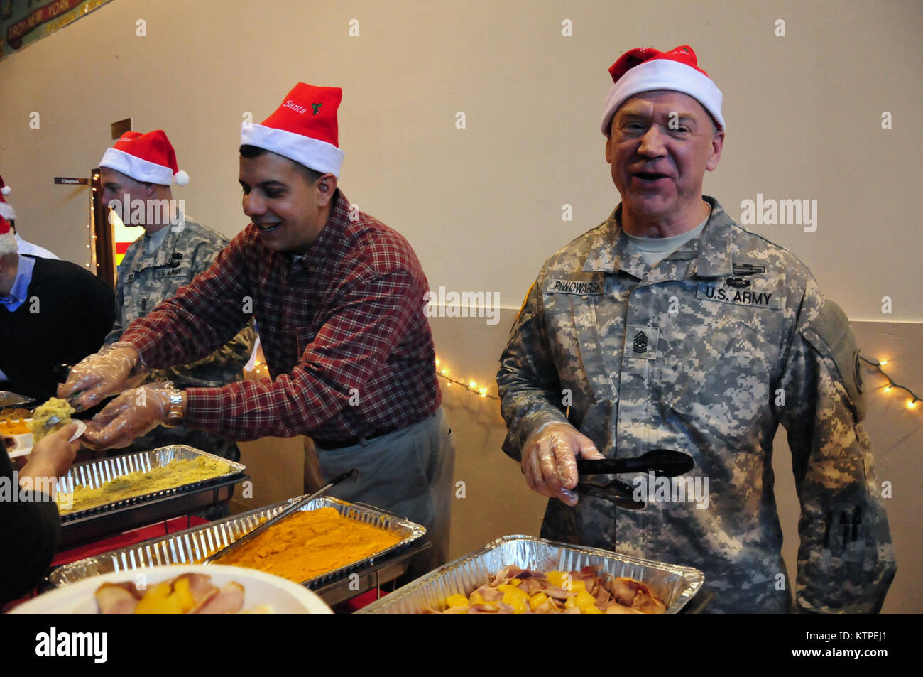 Army mess serving Christmas dinner Stock Photo - Alamy