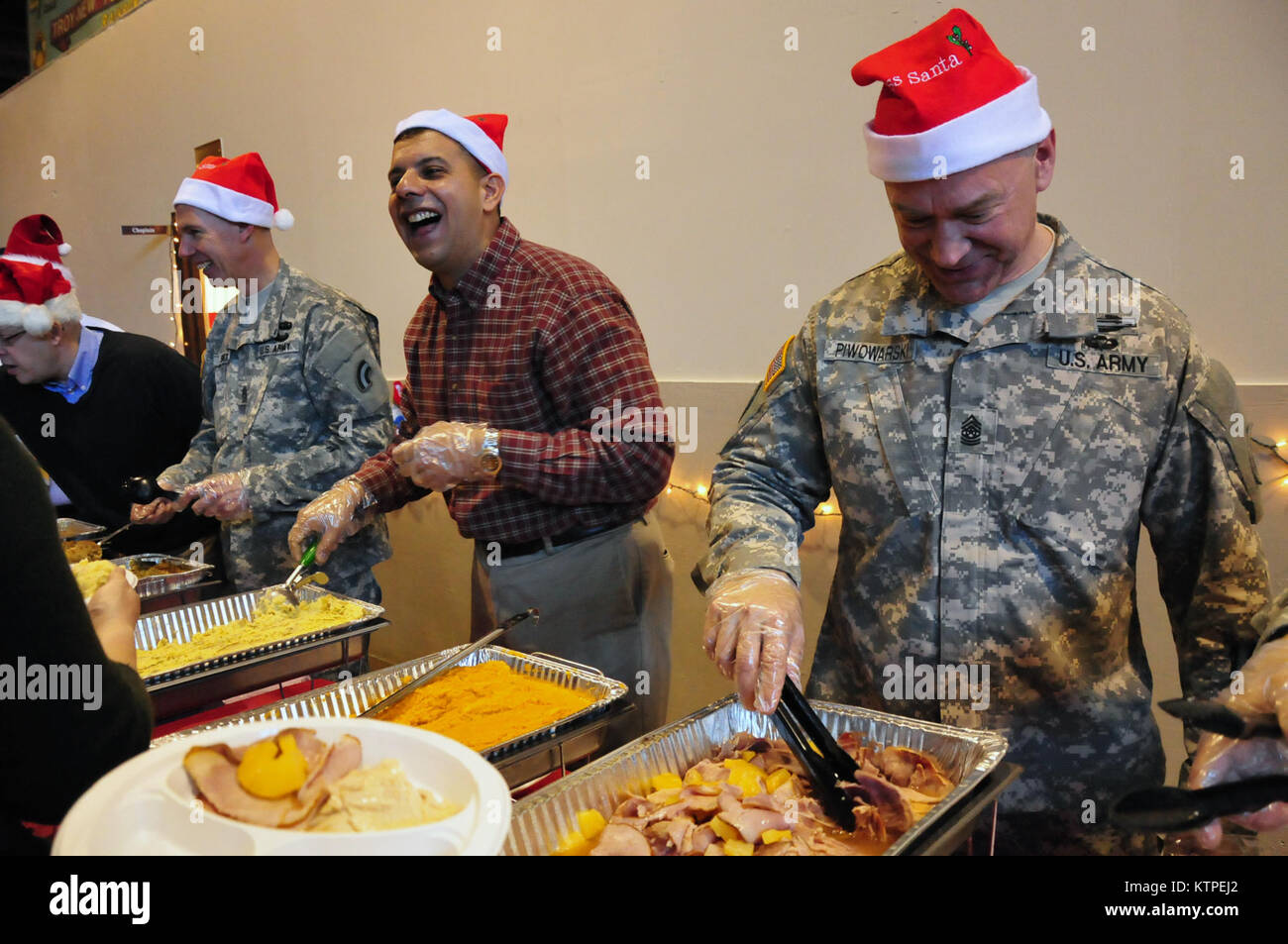 Army mess serving Christmas dinner Stock Photo - Alamy