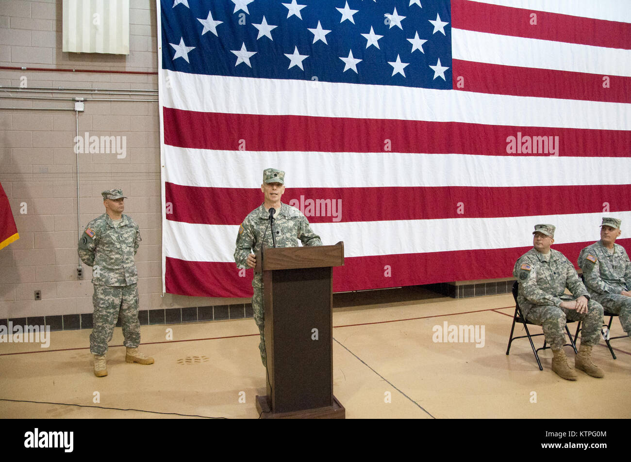 Lt. Col. Henry S. Pettit, the outgoing commander of Recruiting and ...