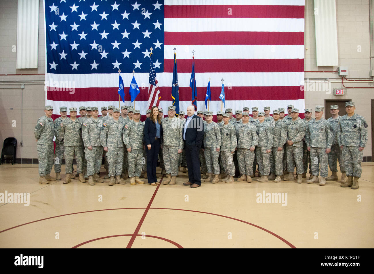 U.S. Army National Guard personnel daily duties and life. Working ...