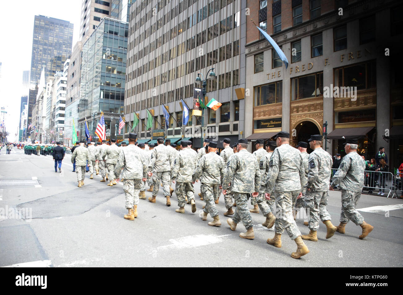 NEW YORK, NY - Soldiers of the New York Guard State Volunteer Defense ...