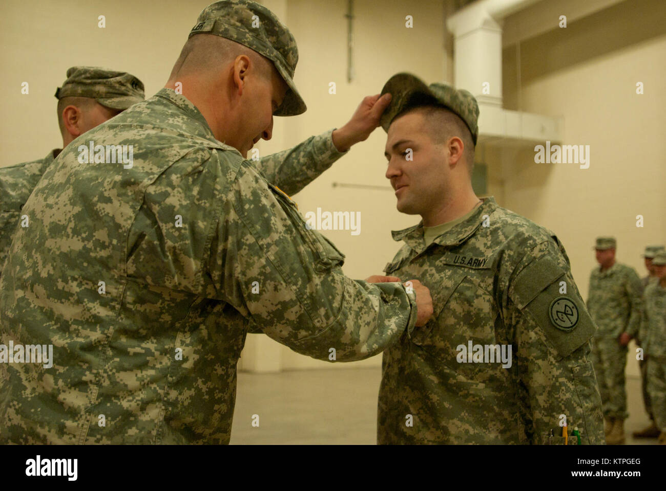 U.S. Army National Guard personnel daily duties and life. Working ...
