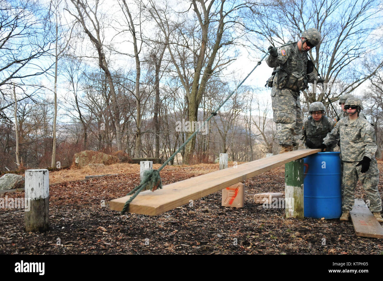 42nd Inf. Div. Soldiers from Headquarters Services Company determine ...