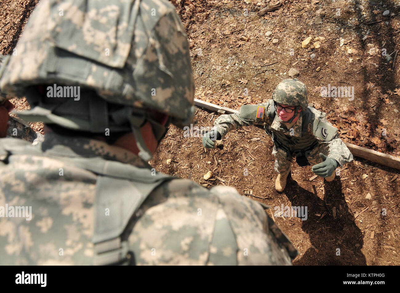 42nd Inf. Div. Soldiers from Headquarters Services Company determine ...