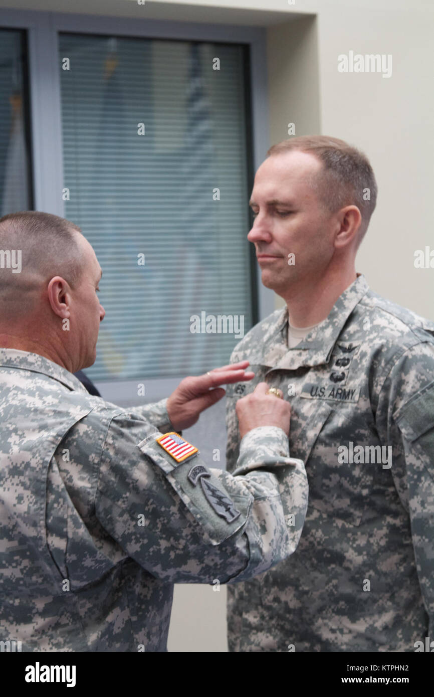 Maj. Gen. Harry Miller, left, commander of the 42nd Infantry Division ...