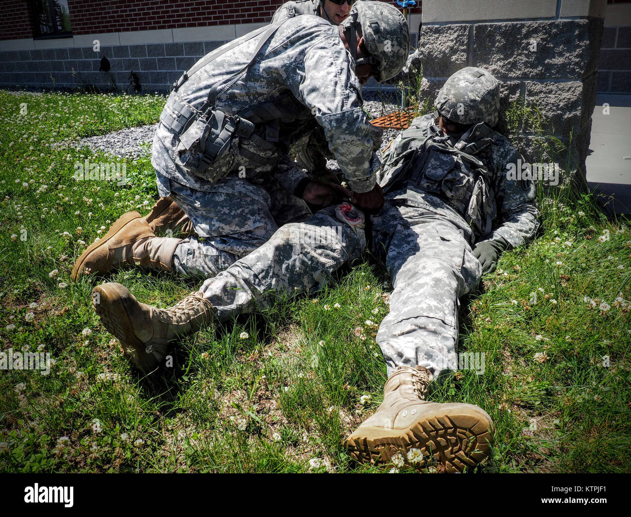 Soldiers of the 42nd Infantry Division Headquarters and Headquarters ...