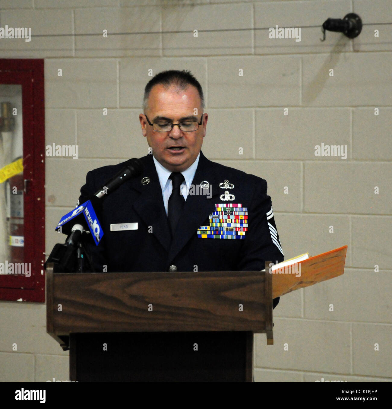 US military medal ceremony Stock Photo - Alamy