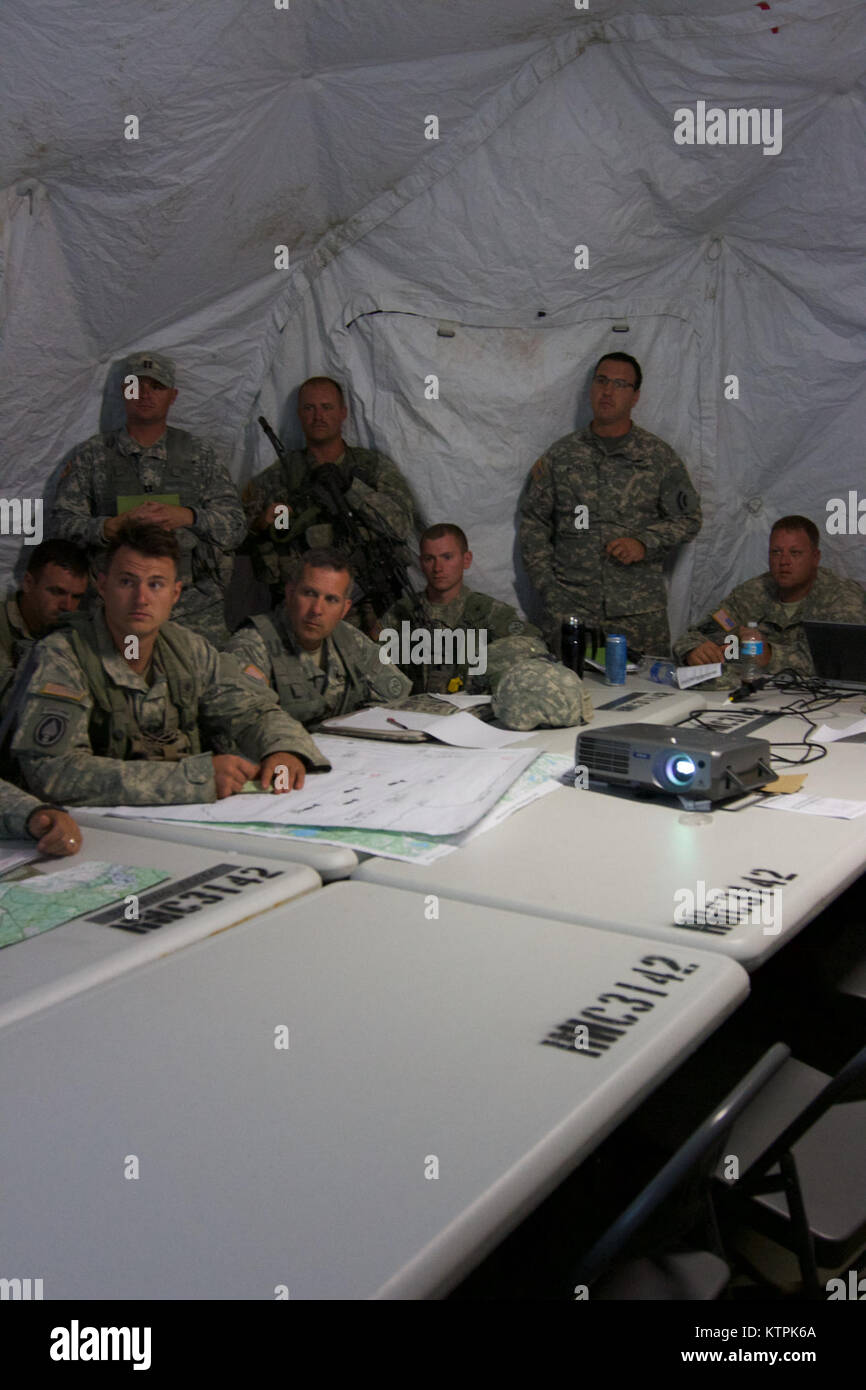 Mission training brief hi-res stock photography and images - Alamy