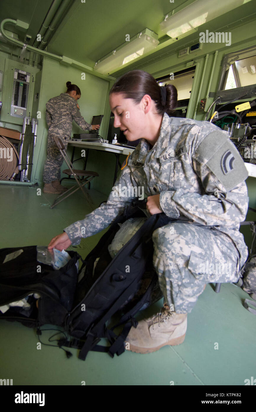 Soldiers of A Company, 427th Brigade Support Battalion work at the ...