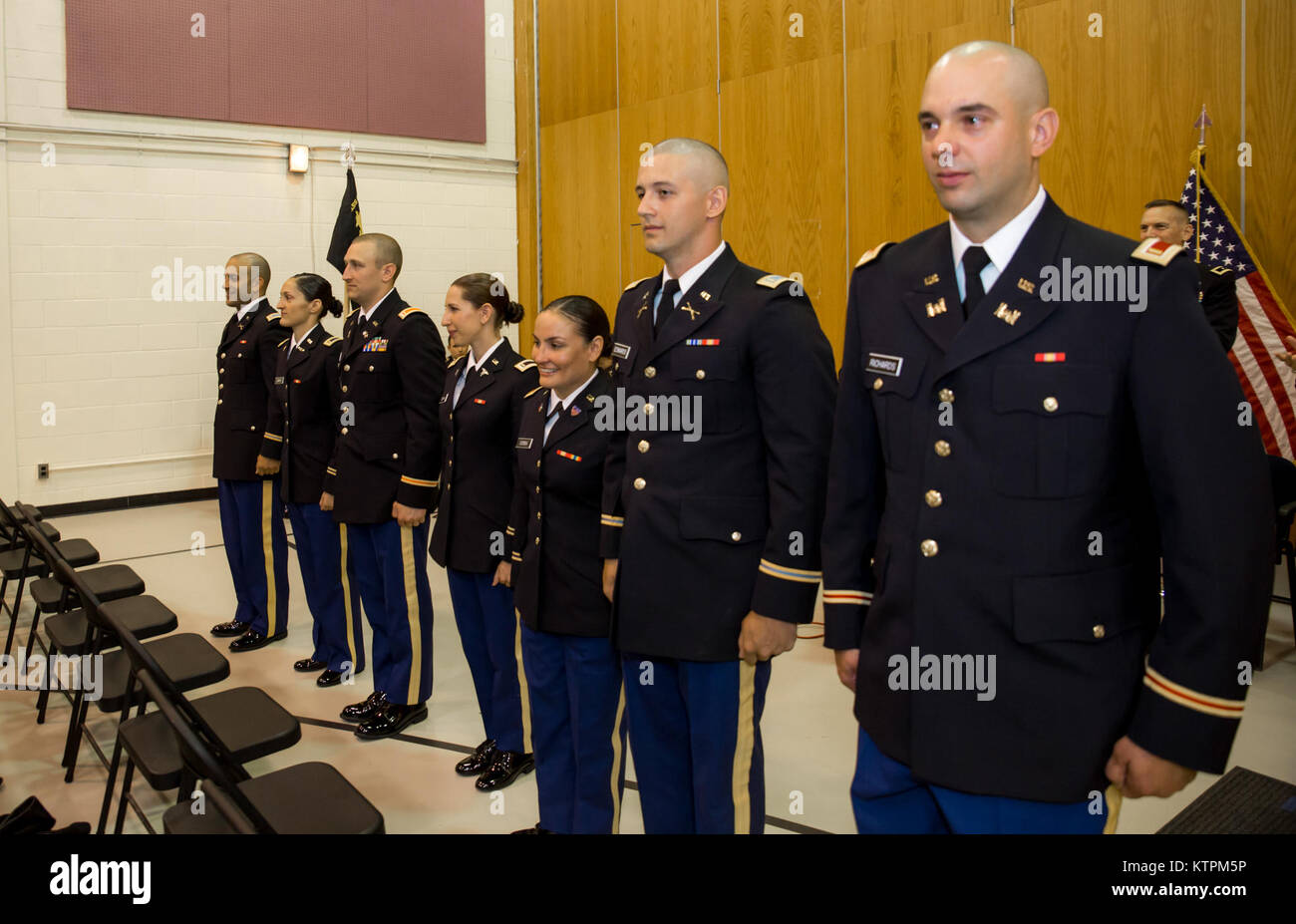 Officer candidates from the New York Army National Guard Officer ...