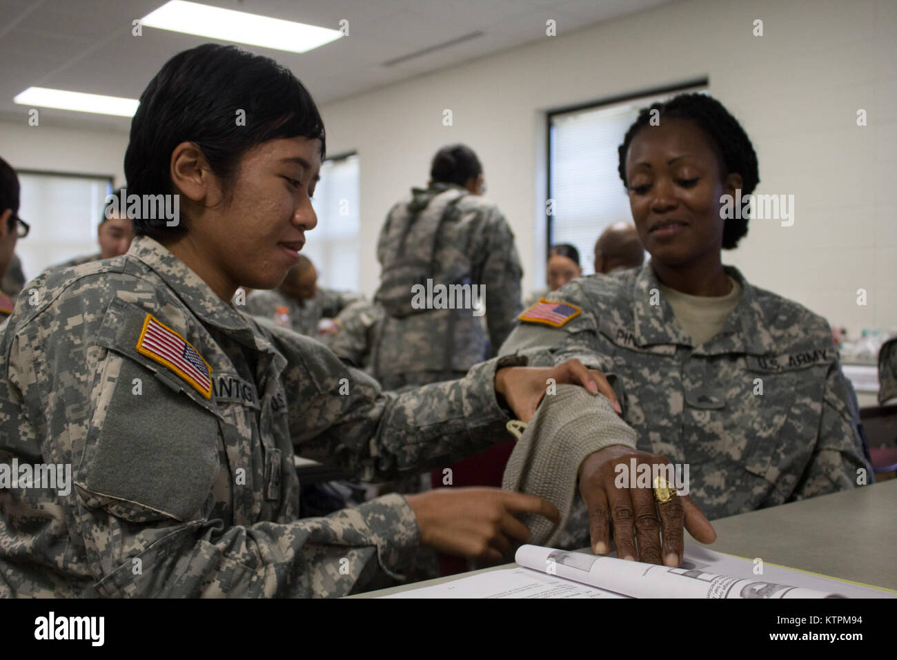 U.S. Army National Guard personnel daily duties and life. Working ...