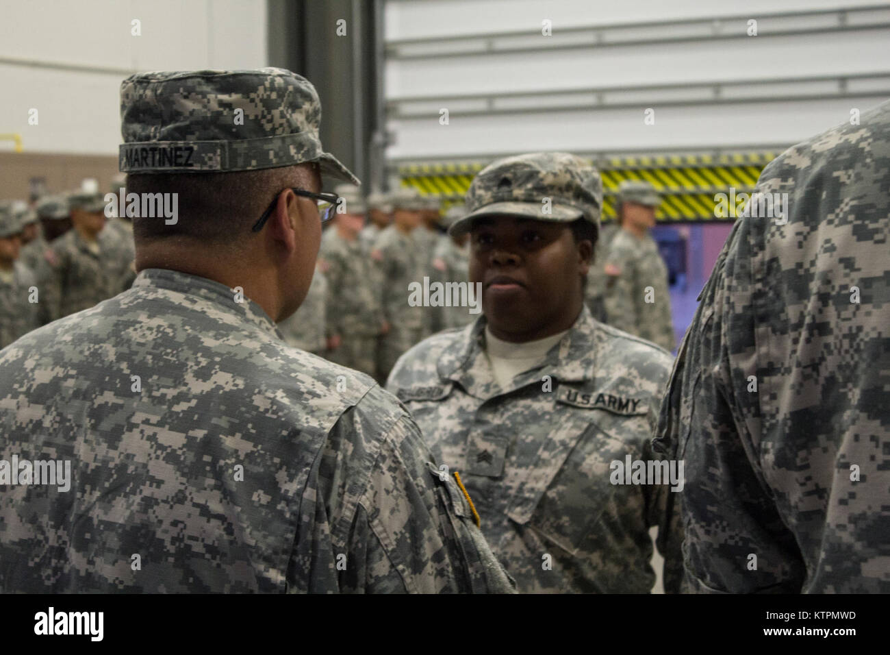 U.S. Army National Guard personnel daily duties and life. Working ...