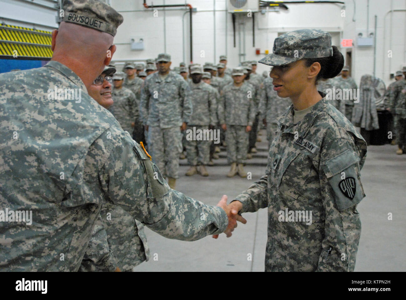 U.S. Army National Guard personnel daily duties and life. Working ...