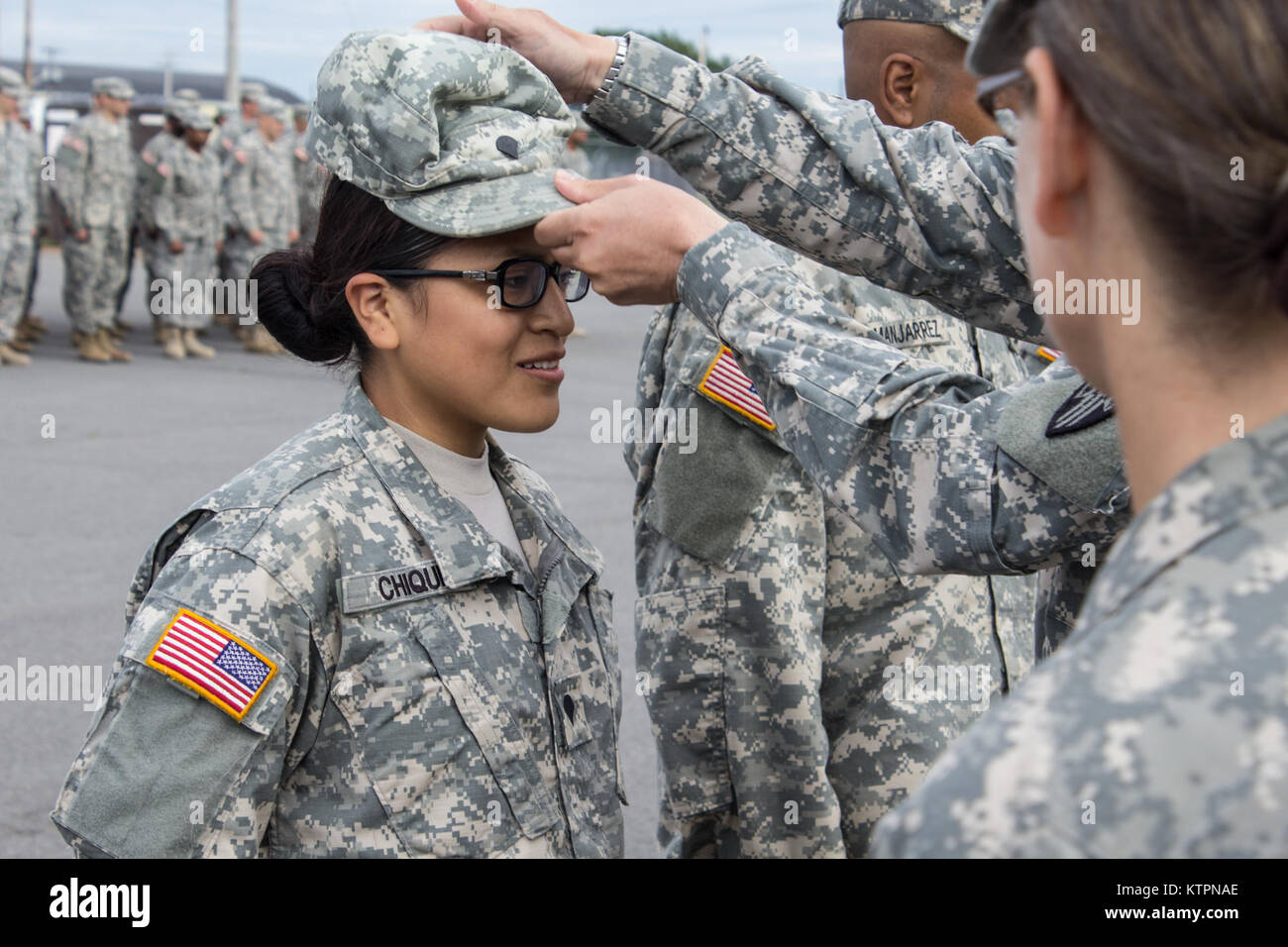 U.S. Army National Guard personnel daily duties and life. Working ...