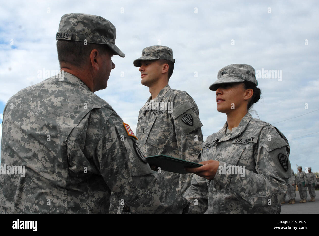 U.S. Army National Guard personnel daily duties and life. Working ...