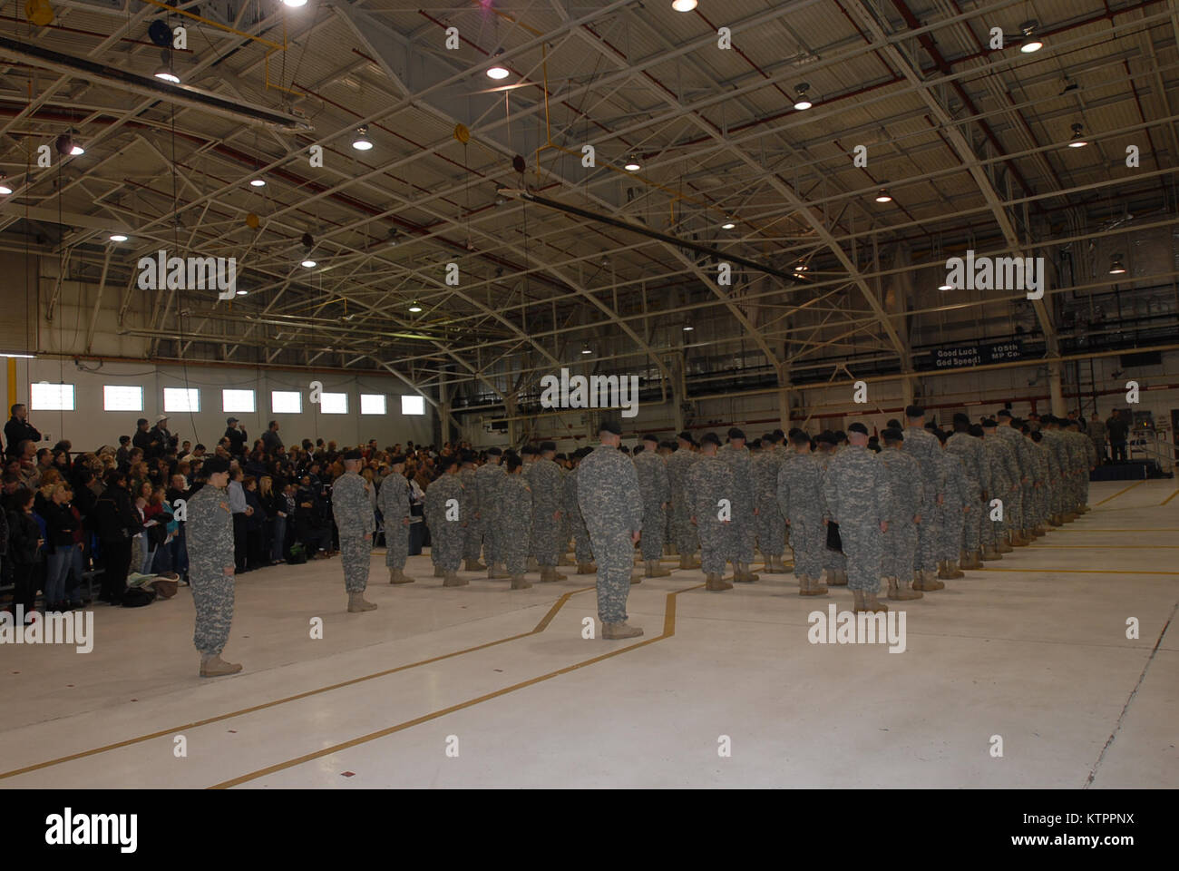 U.S. Army National Guard personnel daily duties and life. Working ...