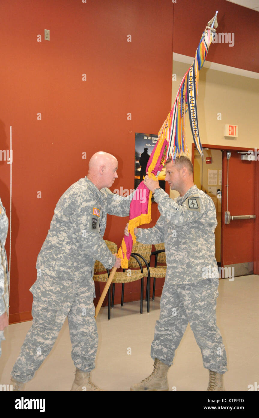 New York Army National Guard Col. James Freehart transfers the unit ...
